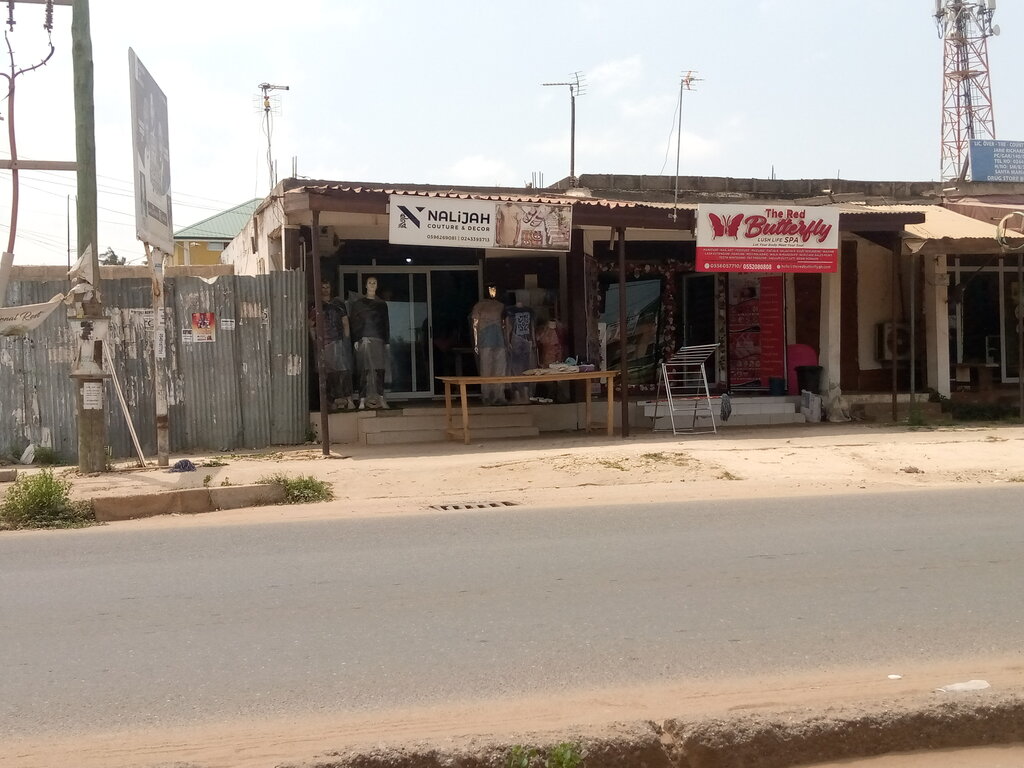 Giyim mağazası Nalijah couture and decor, Dünya, foto