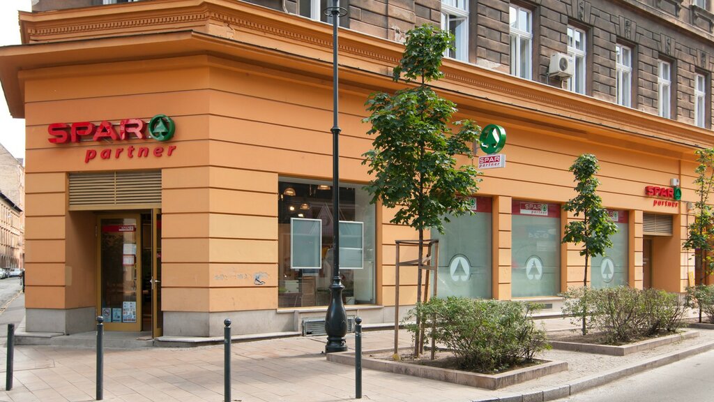 Süpermarket Spar szupermarket, Budapeşte, foto