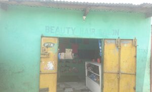 Beauty hair and boutique (Lusaka, Chawama), kuaförler  Lusaka'dan