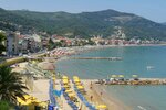 Frontline Beach 3 - M3 - Near To The Sea (Liguria, Provincia di Savona, Via dei Pini, 1), kısa süreli konaklama  Ligurya'dan