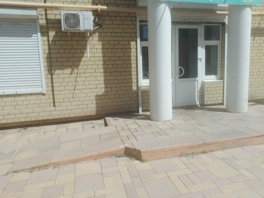 Kaş ve kirpik salonu KrasOtka, Astrahan, foto