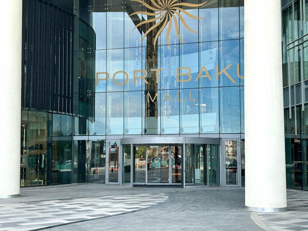 Ödeme terminali Milliön, Bakü, foto