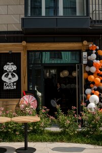 Goose and Panda (Oktyabrskaya Street No:12), kafe  Kaliningrad'dan