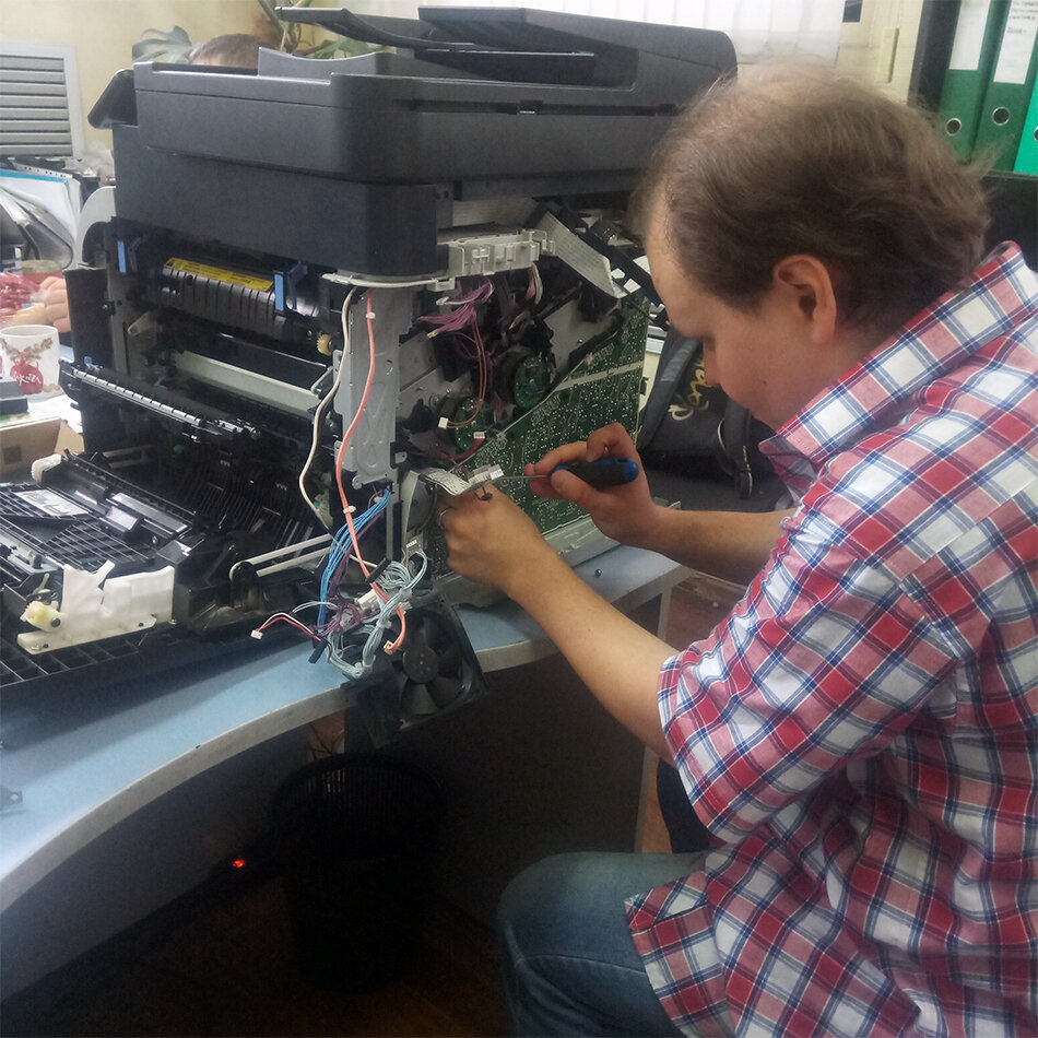 Elektronik ofis ekipmanları tamiri Com-Style, Moskova, foto