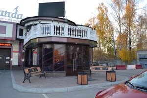La Veranda (Relsovaya Street No:1В, Nizhniy Novgorod), restoran  Nijni Novgorod'dan
