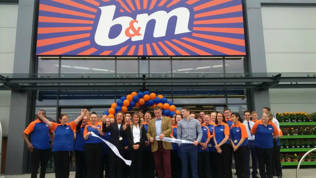 i̇ndirim ve fırsat sistemleri B&m Store with Garden Centre, Leeds, foto