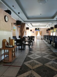 Лампа (Shosseynaya ulitsa No:70Б, posyolok Chalna), kafe  Karelya Cumhuriyeti'nden