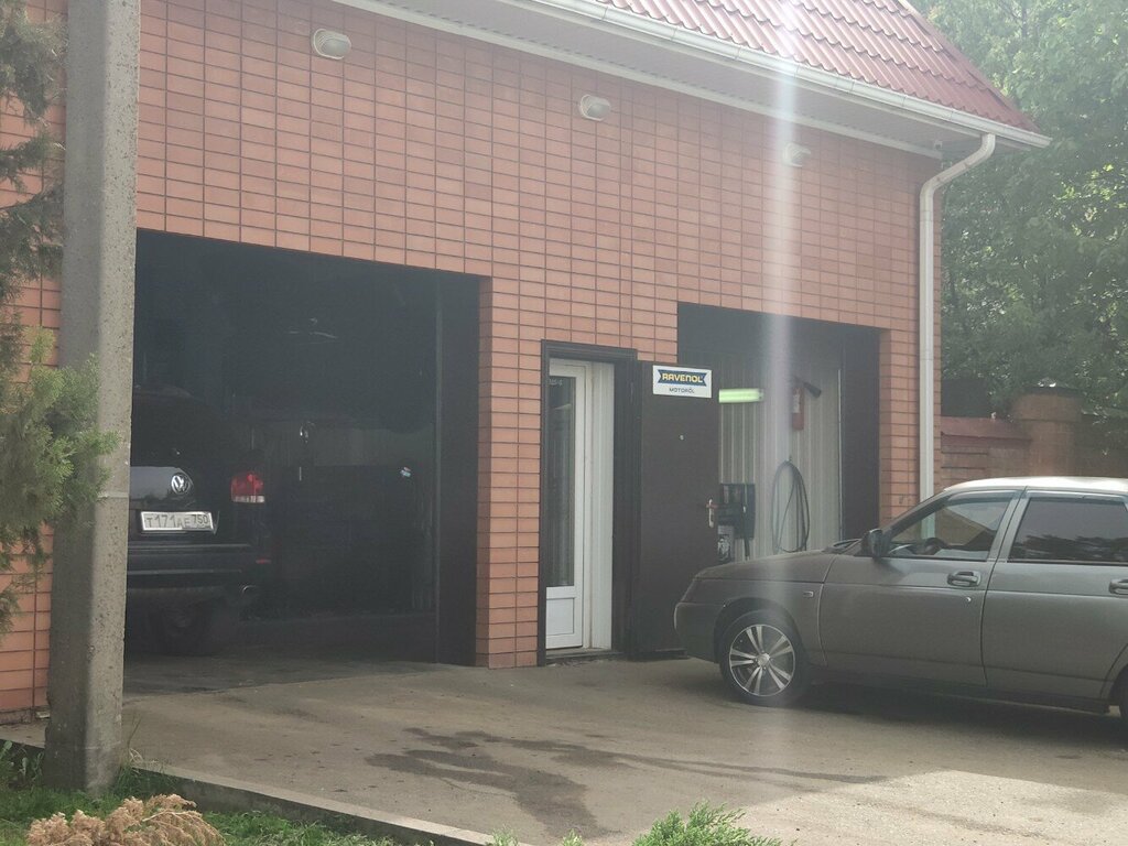 Otomobil servisi Sto na Salova 4, Stavropol, foto