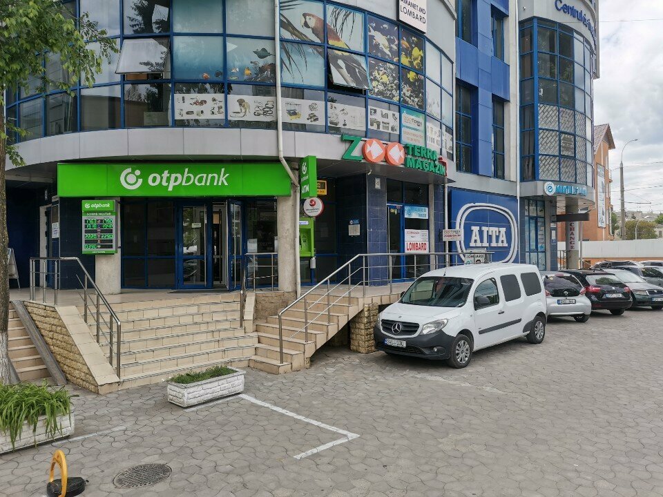 Banka Otpbank, Dünya, foto
