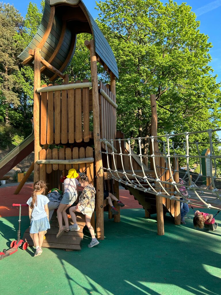 Oyun alanı Playground, Saint‑Petersburg, foto