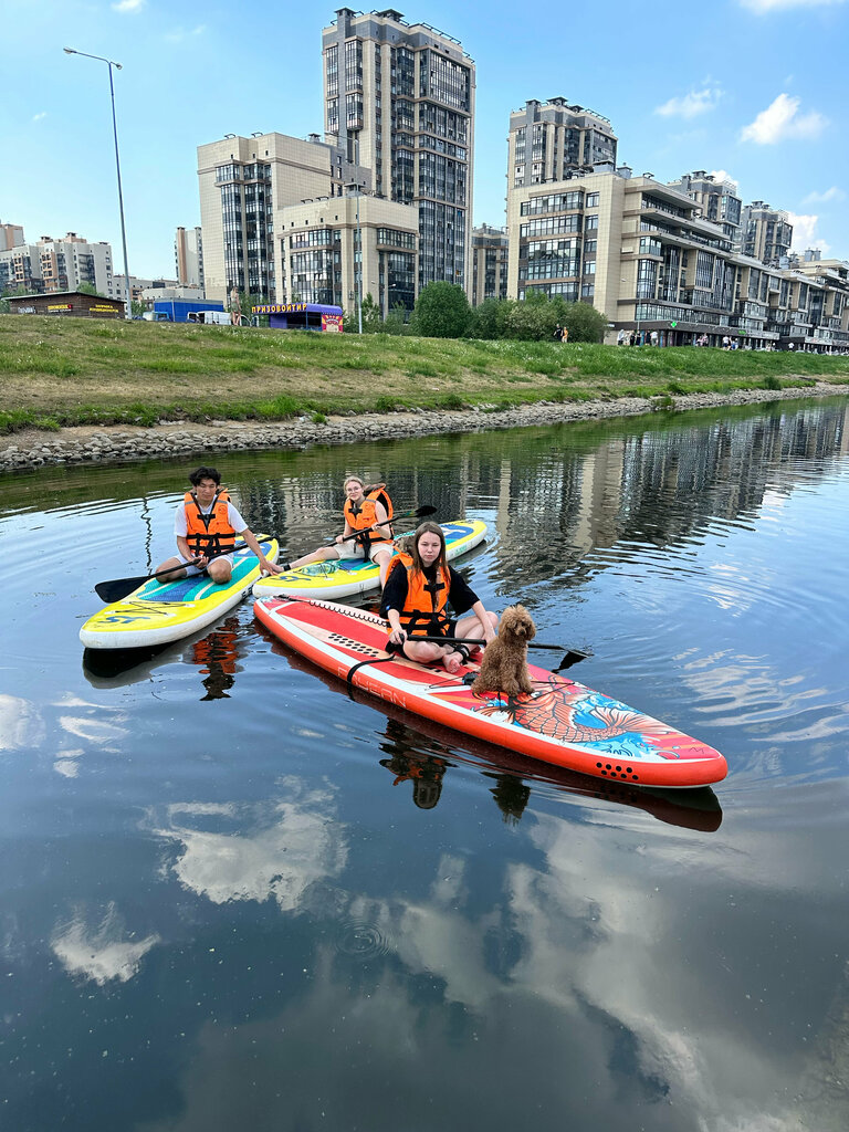 Kürek sörfü Get Sup Bravo, Saint‑Petersburg, foto