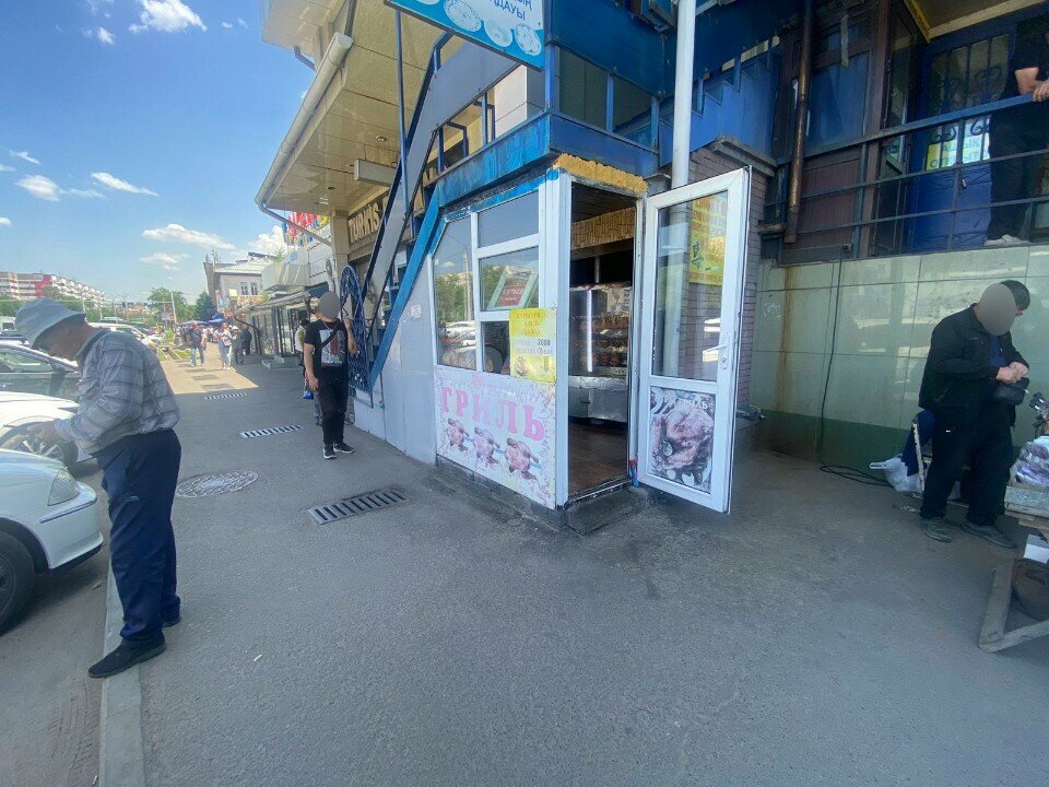 Fast food Grilled chickens, Almatı, foto