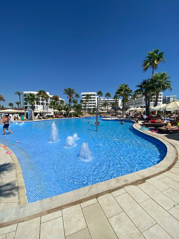 Plaj Adams Beach, Aya Napa, foto