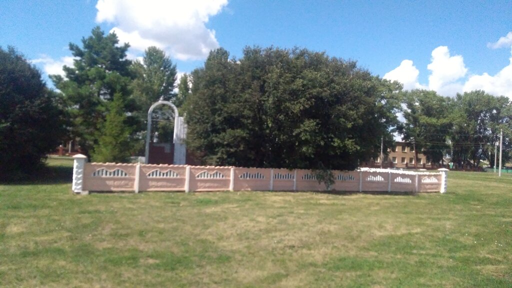 Anıt, heykel Мемориал, Saratovskaya oblastı, foto