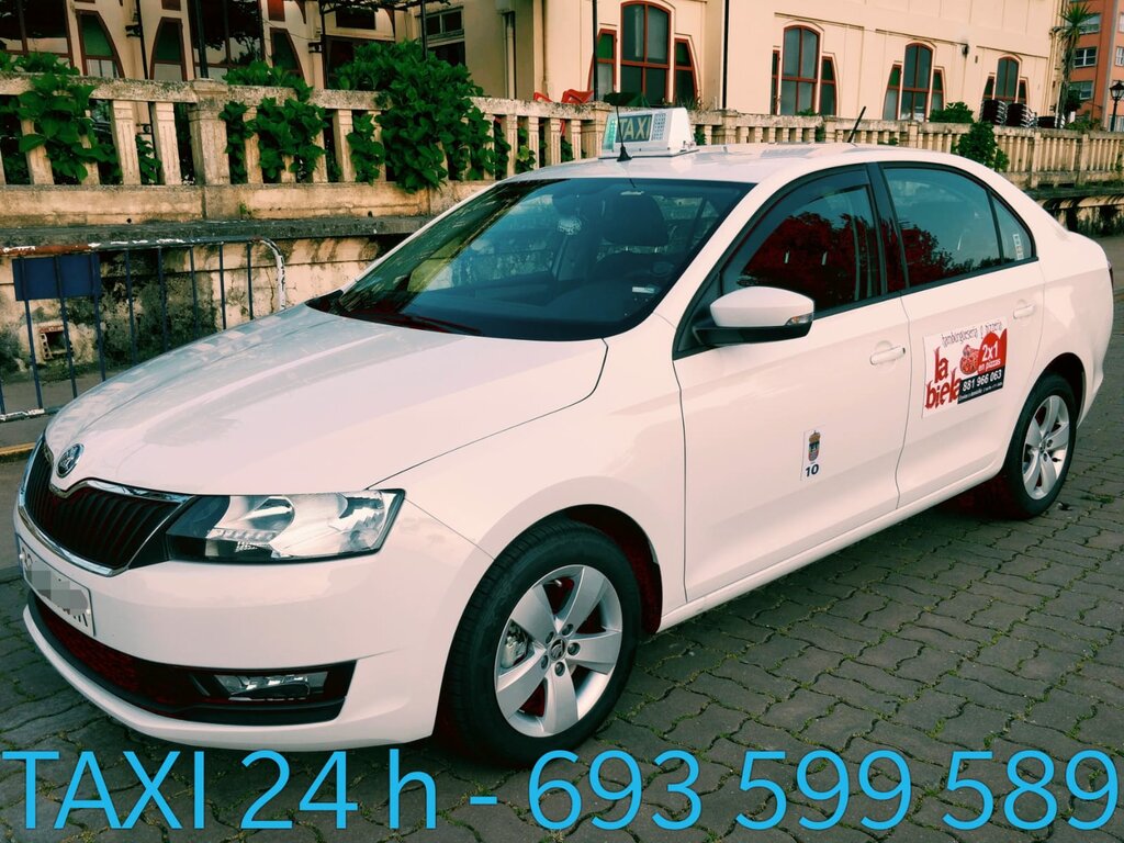 Toplu taşıma yönetimi ve bakımı Taxi Sada n°10 - Ferreiro, Galisya, foto