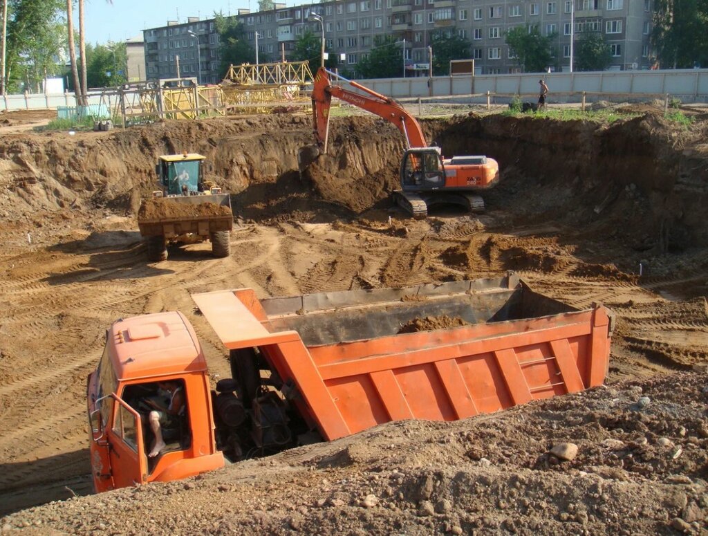 Yol yapım ekipmanları SpecTechnic, Moskova ve Moskovskaya oblastı, foto