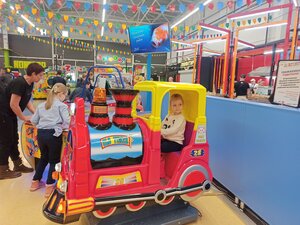 Подzарядка (Lenina Street No:205), eğlence merkezleri  Kirov'dan