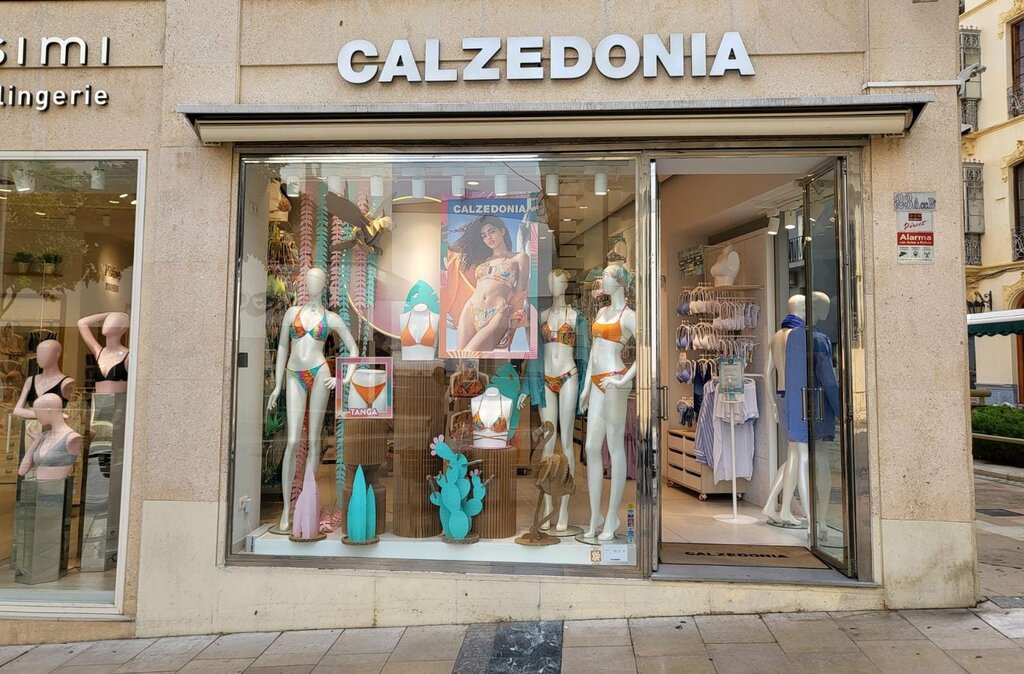 Giyim mağazası Calzedonia, Ceuta, foto