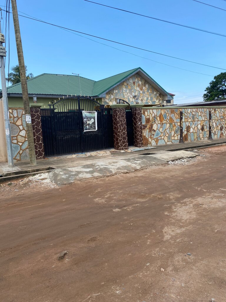 Stil uzmanı, makyöz Any’s Beauty SPA, Akra, foto