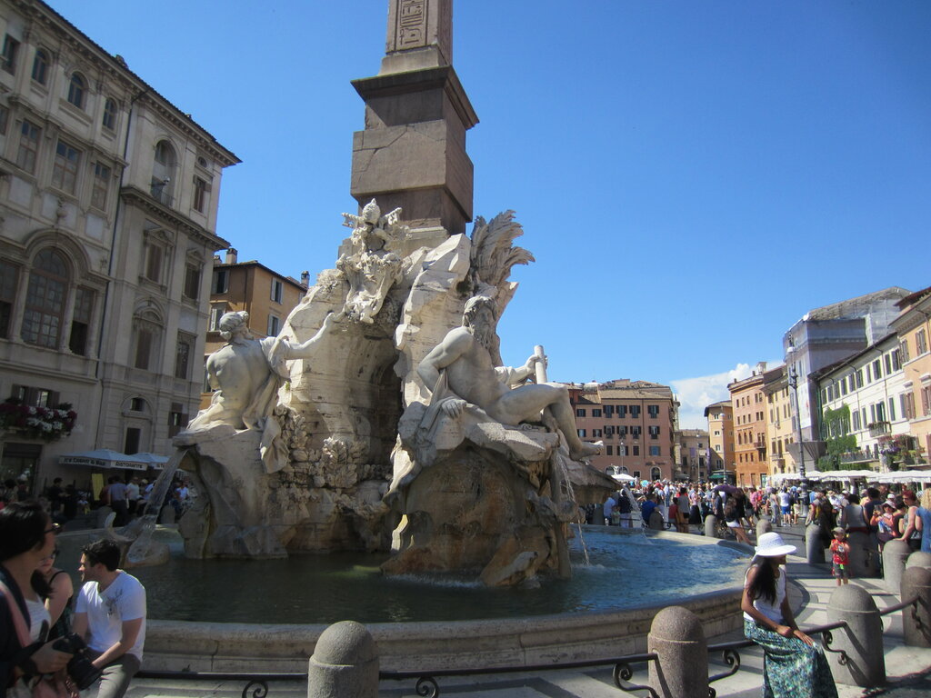 Çeşme Fontaine des Quatre-Fleuves, Roma, foto