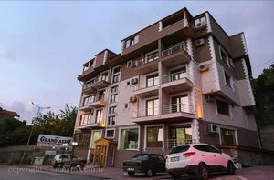 Grand Asiye Otel (Bartın, Amasra, Kum Mah., Cumhuriyet Cad., 61), otel  Amasra'dan