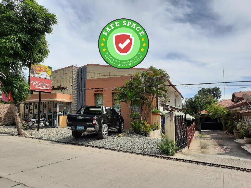 Otel RedDoorz @ Calceta Street Cogon, Tagbilaran, foto