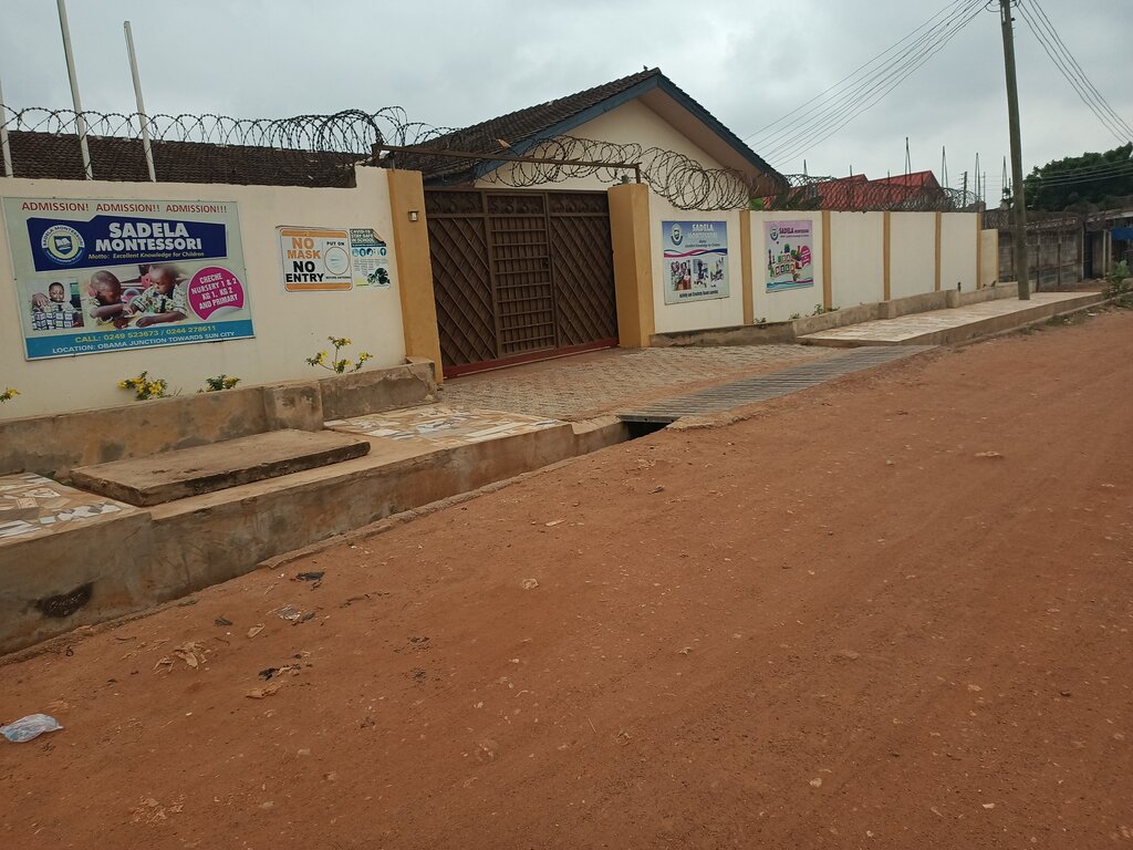 Ortaokul Sadela Montessori, Dünya, foto