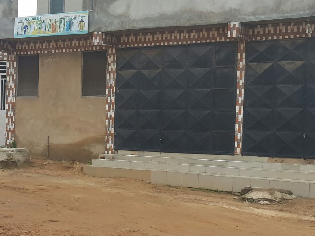 Giyim pazarı Fluorish couture, Dünya, foto