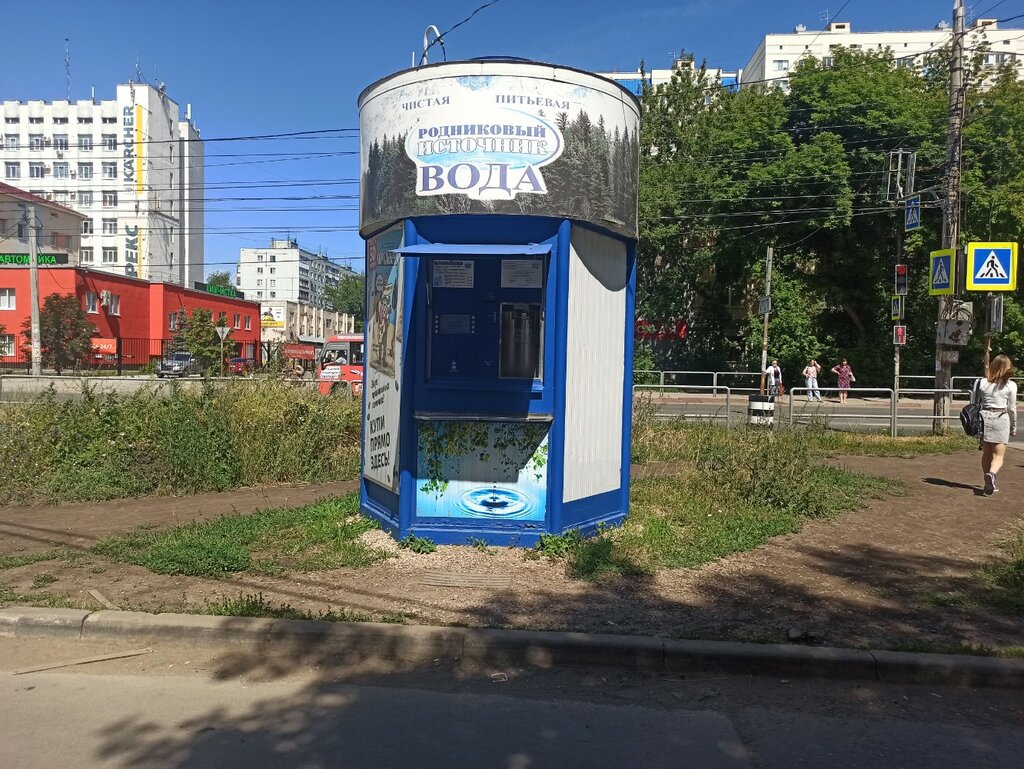 Su satışı Rodnikovyj istochnik, Samara, foto