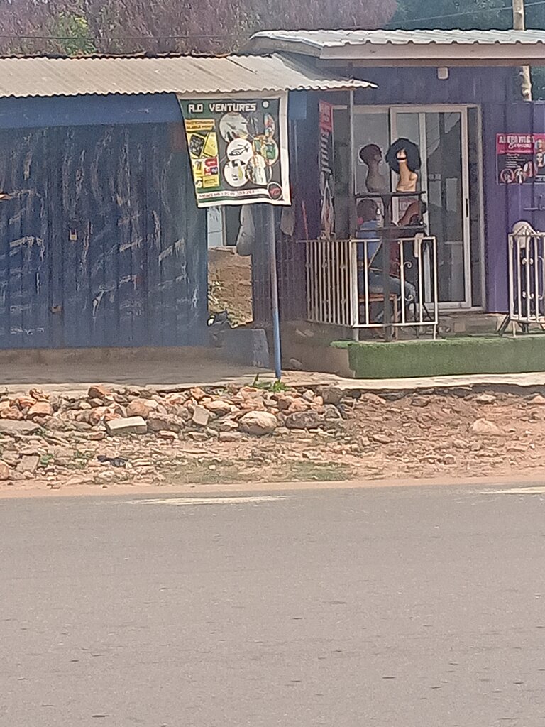 Giyim mağazası AD ventures, Dünya, foto