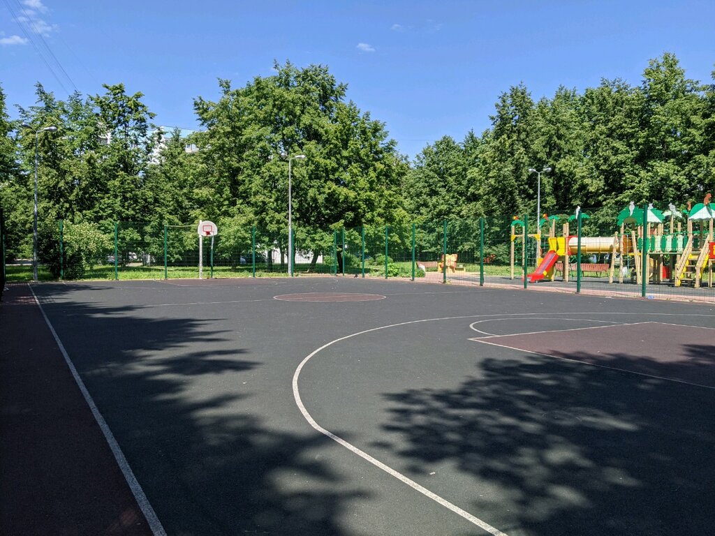 Spor alanı Баскетбольная площадка, Saint‑Petersburg, foto