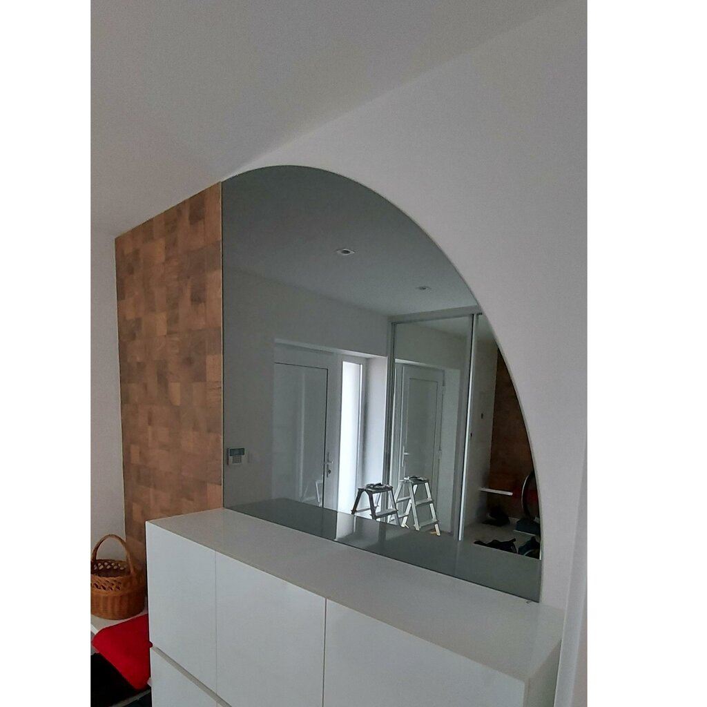 Cam ve cam ürün üreticisi Milan Minárik, Bratislava, foto