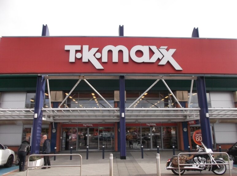 Büyük mağazalar Tk Maxx, Leeds, foto