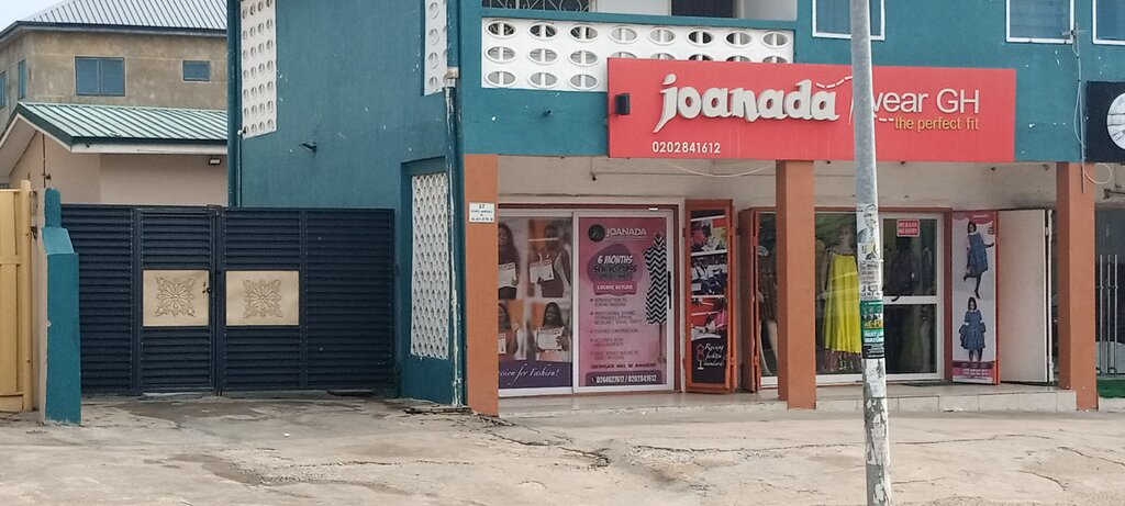 Giyim mağazası Joana, Akra, foto