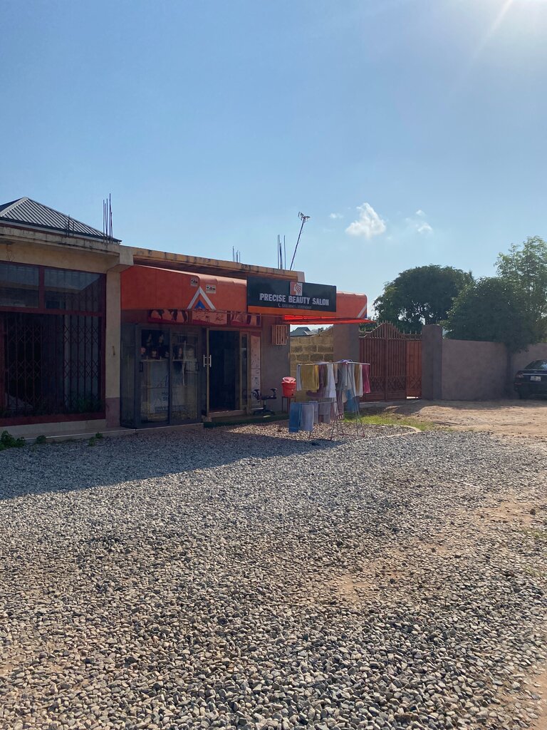 Güzellik salonu Precise Beauty Salon, Dünya, foto