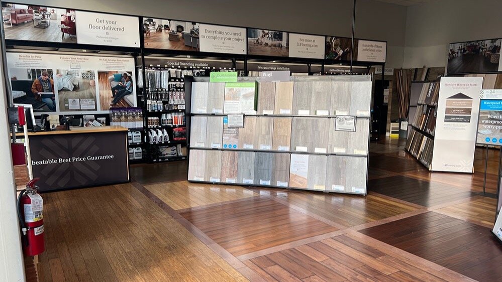 Mobilya mağazaları Ll Flooring, Rhode Adası ve Providence Plantations Eyaleti, foto