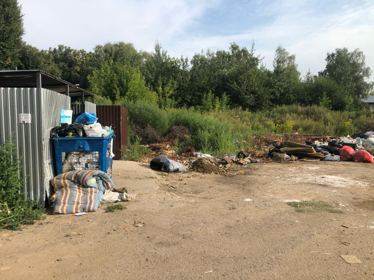 Çöp alanları Trash and garbage disposal area, Moskova ve Moskovskaya oblastı, foto