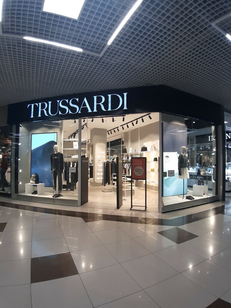 Giyim mağazası Trussardi, Novorossiysk, foto