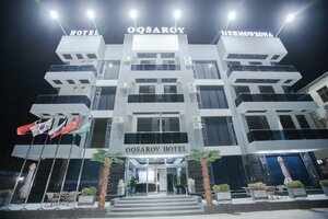 Oqsaroy (Bunyodkorlik koʻchasi No:1/81, Mustaqillik mahalla fuqarolar yigʻini, Karshi), otel  Karşı'dan
