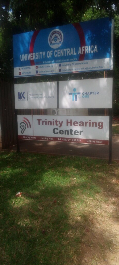 i̇şitme cihazları Trinity Hearing Center, Lusaka, foto