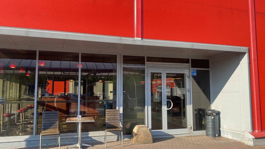 Otomobil servisi Autocentr, Kolpino, foto