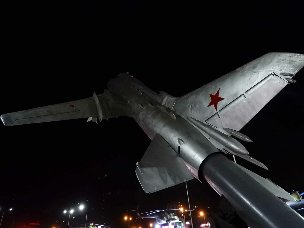 Teknoloji anıtı Самолёт Су-17М4, Kamensk‑Şahtinski, foto