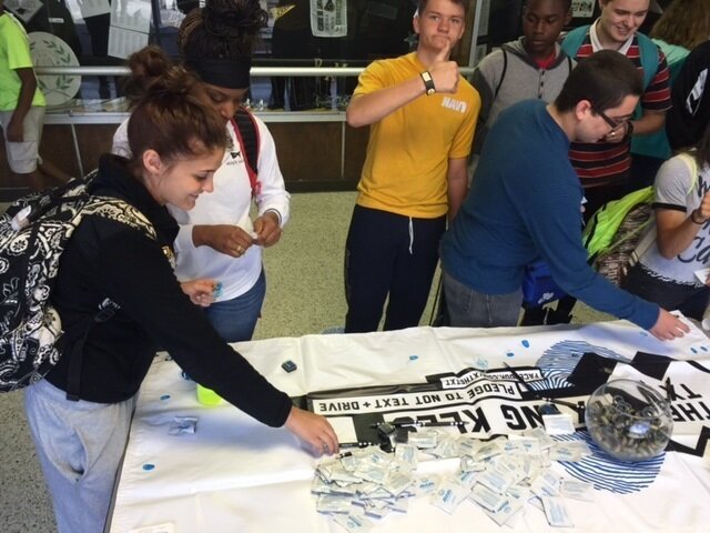 Sigorta şirketleri G. Michelle Garcia: Allstate Insurance, Kuzey Carolina Eyaleti, foto