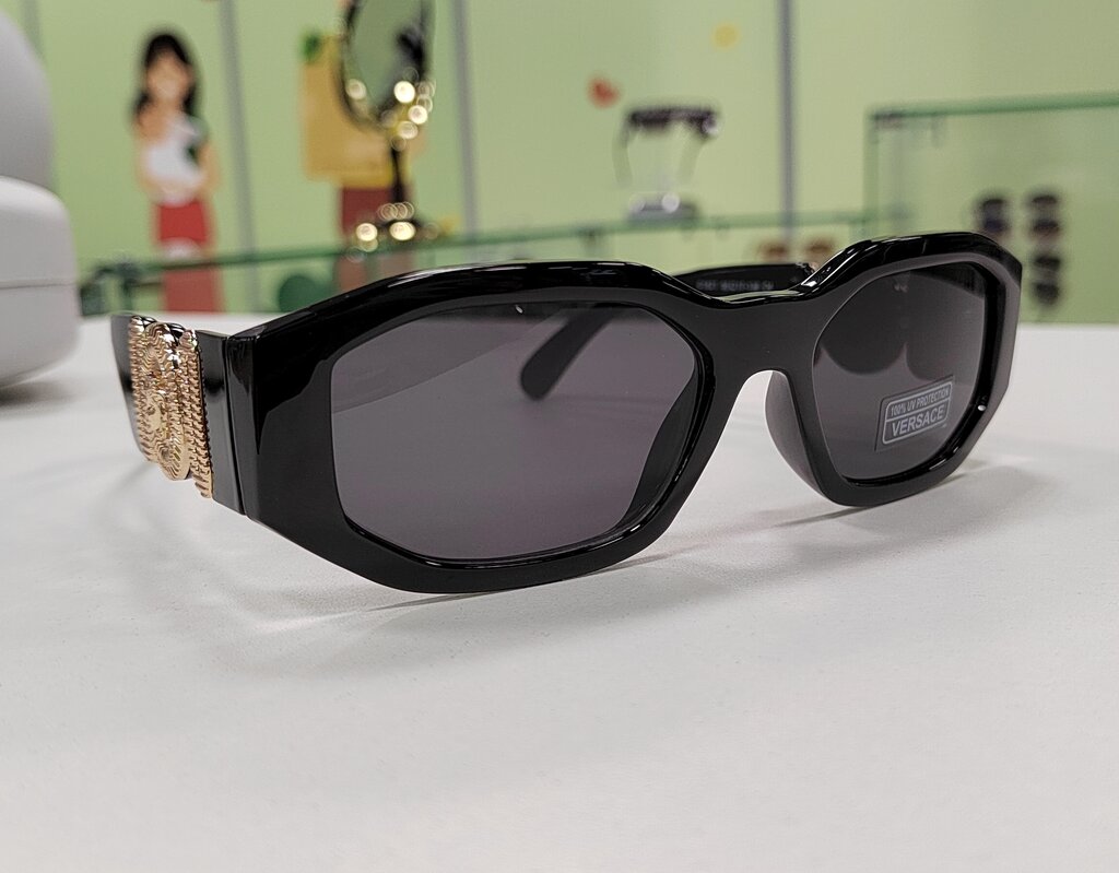 Optik Kot Bazilio, Novomoskovsk, foto