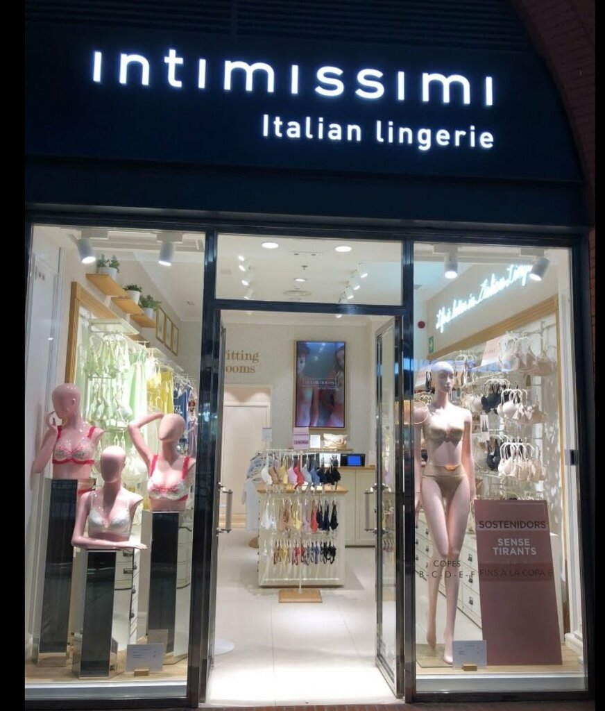 Giyim mağazası Intimissimi, Katalonya, foto