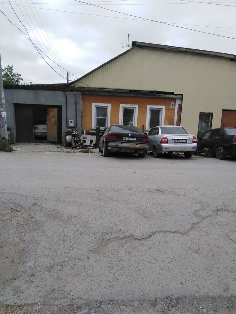 Otomobil servisi Автосервис на керамике, Yekaterinburg, foto