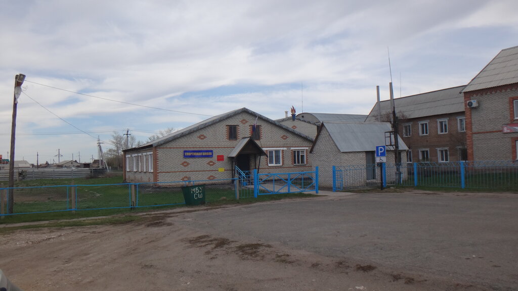 Yol yapımı ve bakımı Dorozhnoye upravleniye, filial GUP Orenburgremdorstroy, Orenburgskaya oblastı, foto