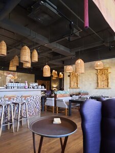 Inzhir (Bezhitskaya ulitsa No:1к7А), restoran  Briansk'tan