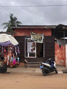 Yob’s Kitchen (Greater Accra Region, Accra, Osu Klottey, Okukuseku Lane), kantin, yemekhane  Akra'dan