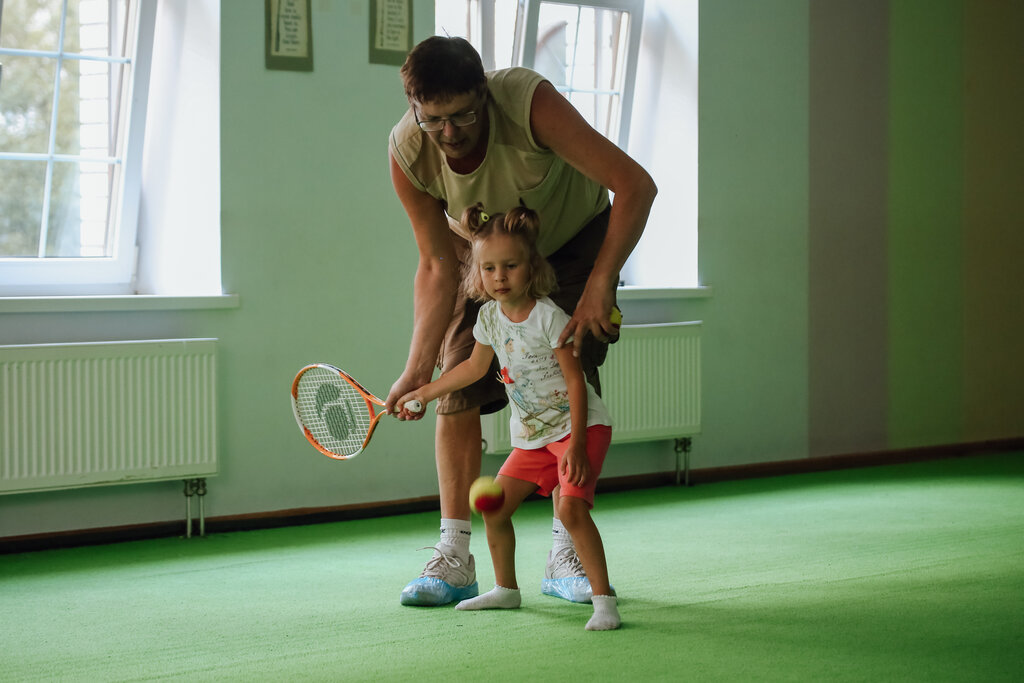 Tenis kulüpleri ve kortları First Steps in Tennis, Koroliov, foto